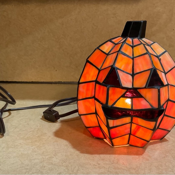 Tiffany Designs | Holiday | Tiffany Style Stain Glass Halloween Jack O ...